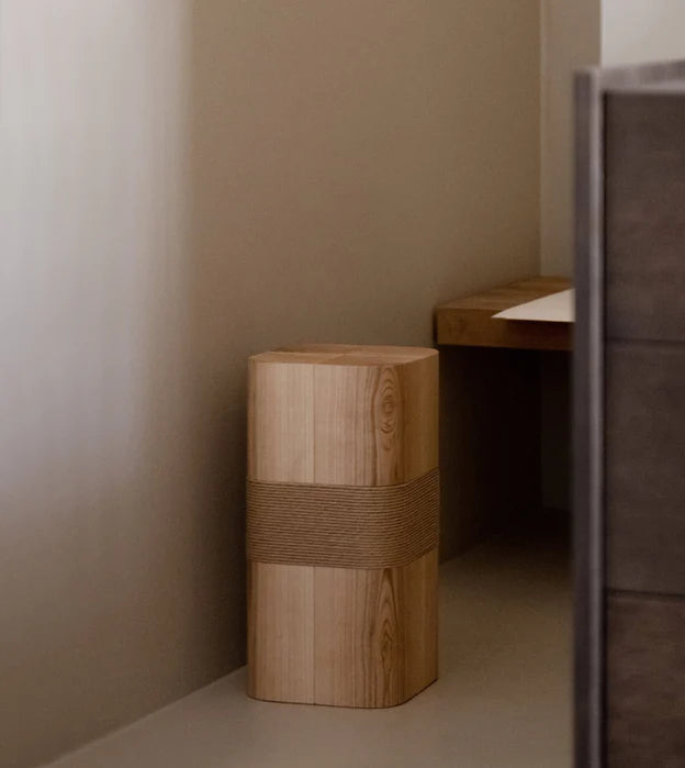 Monolith Plinth – VEST