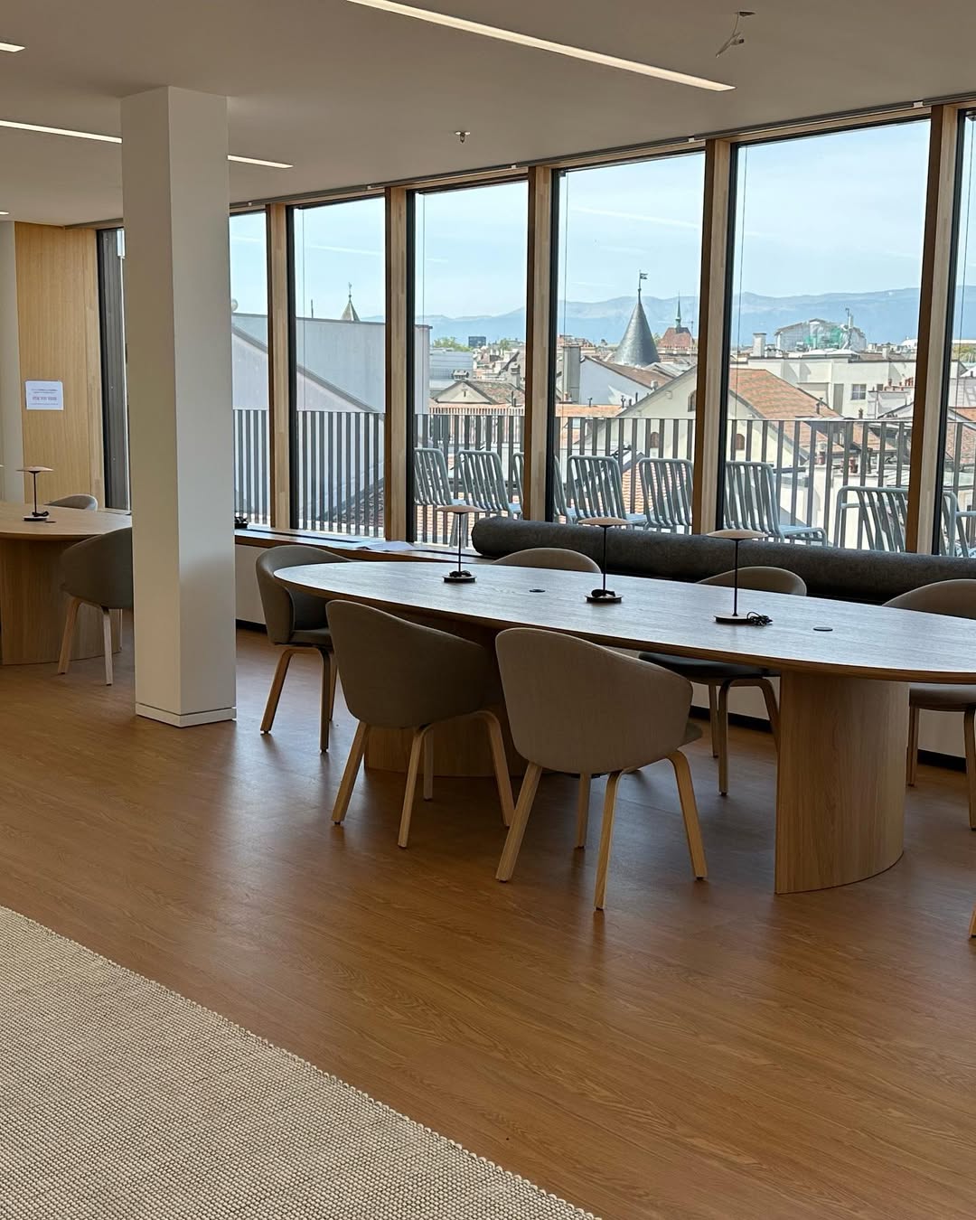 Dew Dining Table – VEST