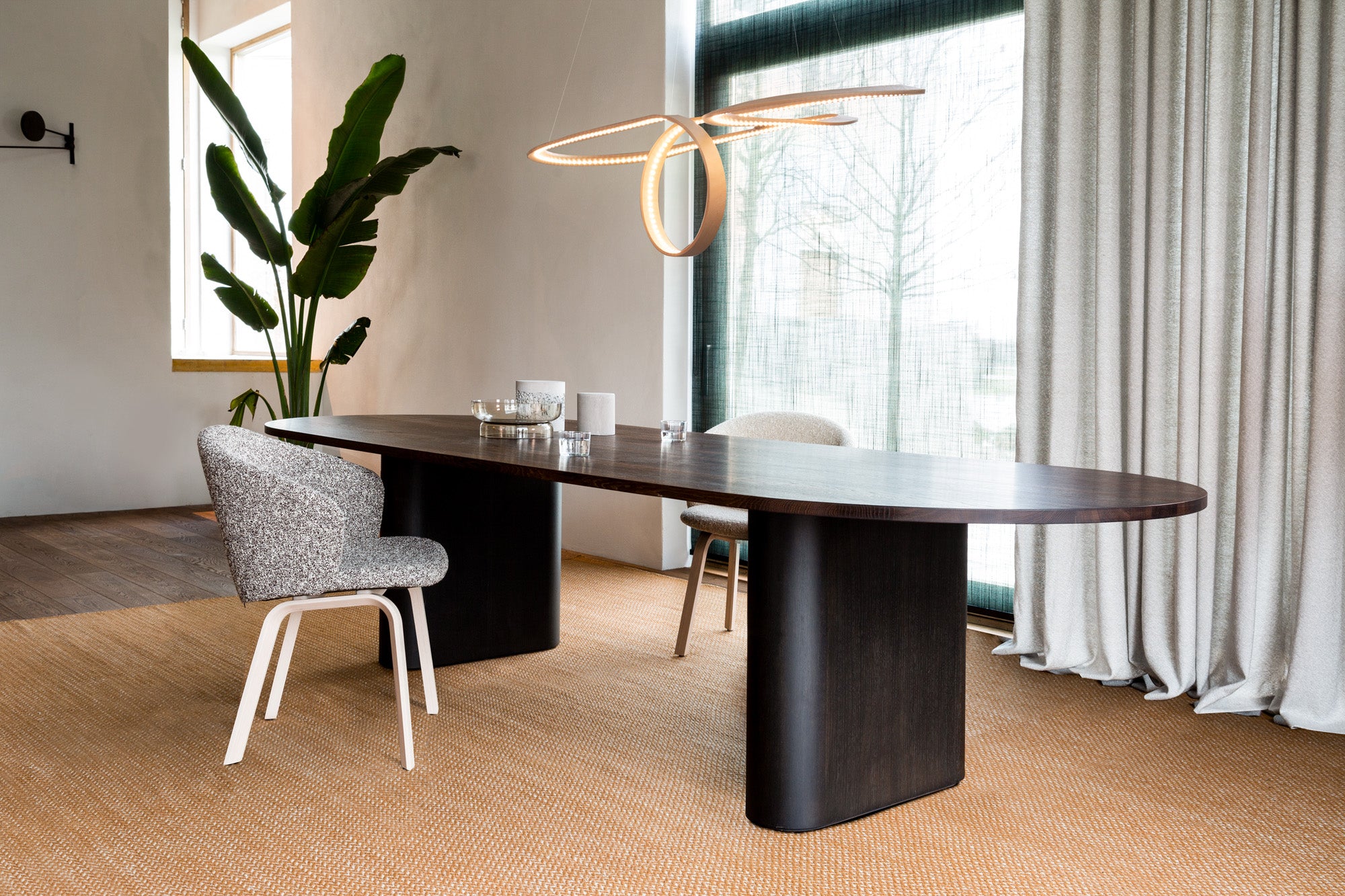 Dew Dining Table – VEST